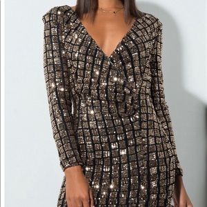 AKIRA | Dresses | New Akira Black Gold Sequin Glam Mini Dress Xss ...